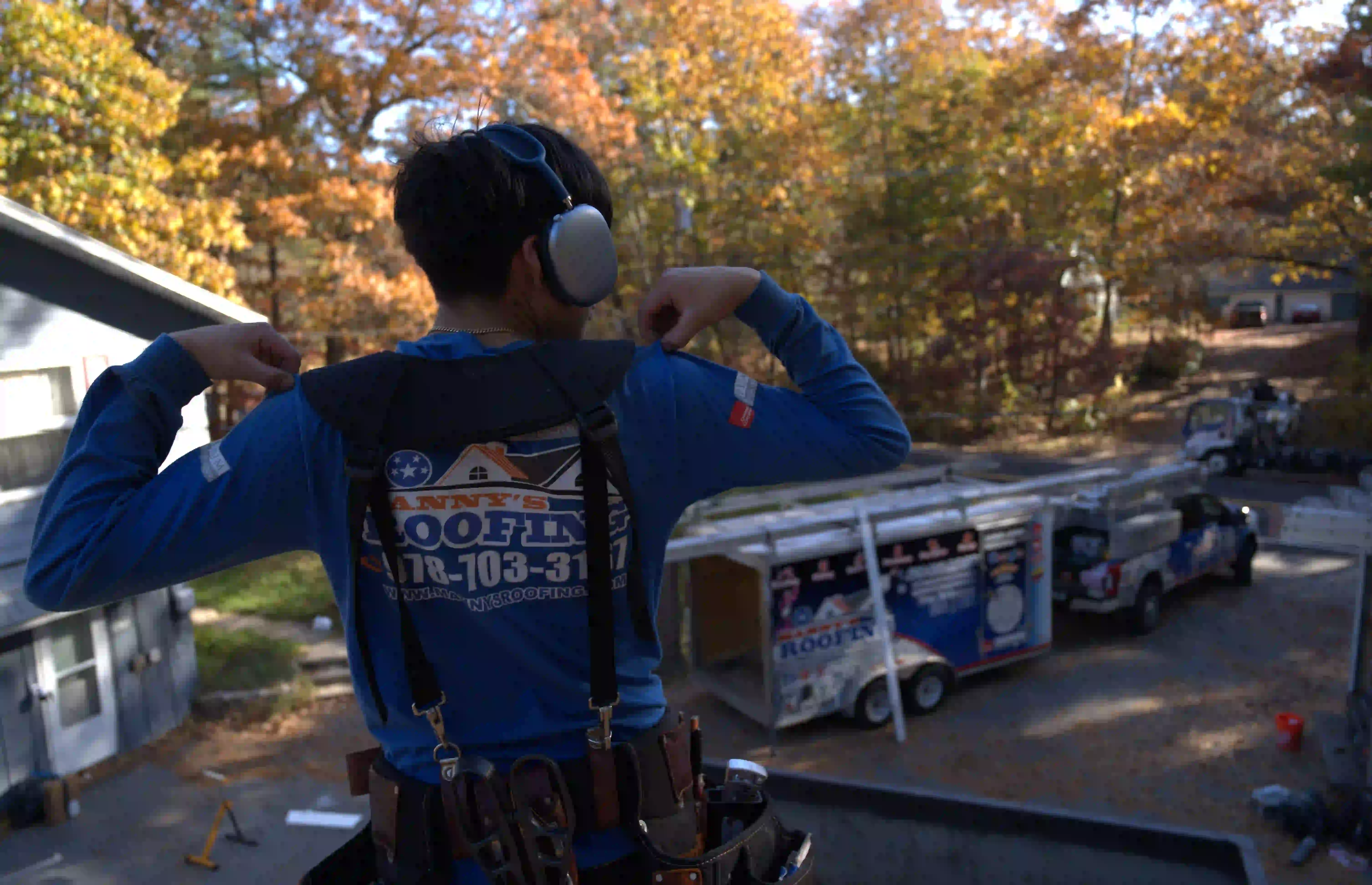 Manny's Roofing LLC