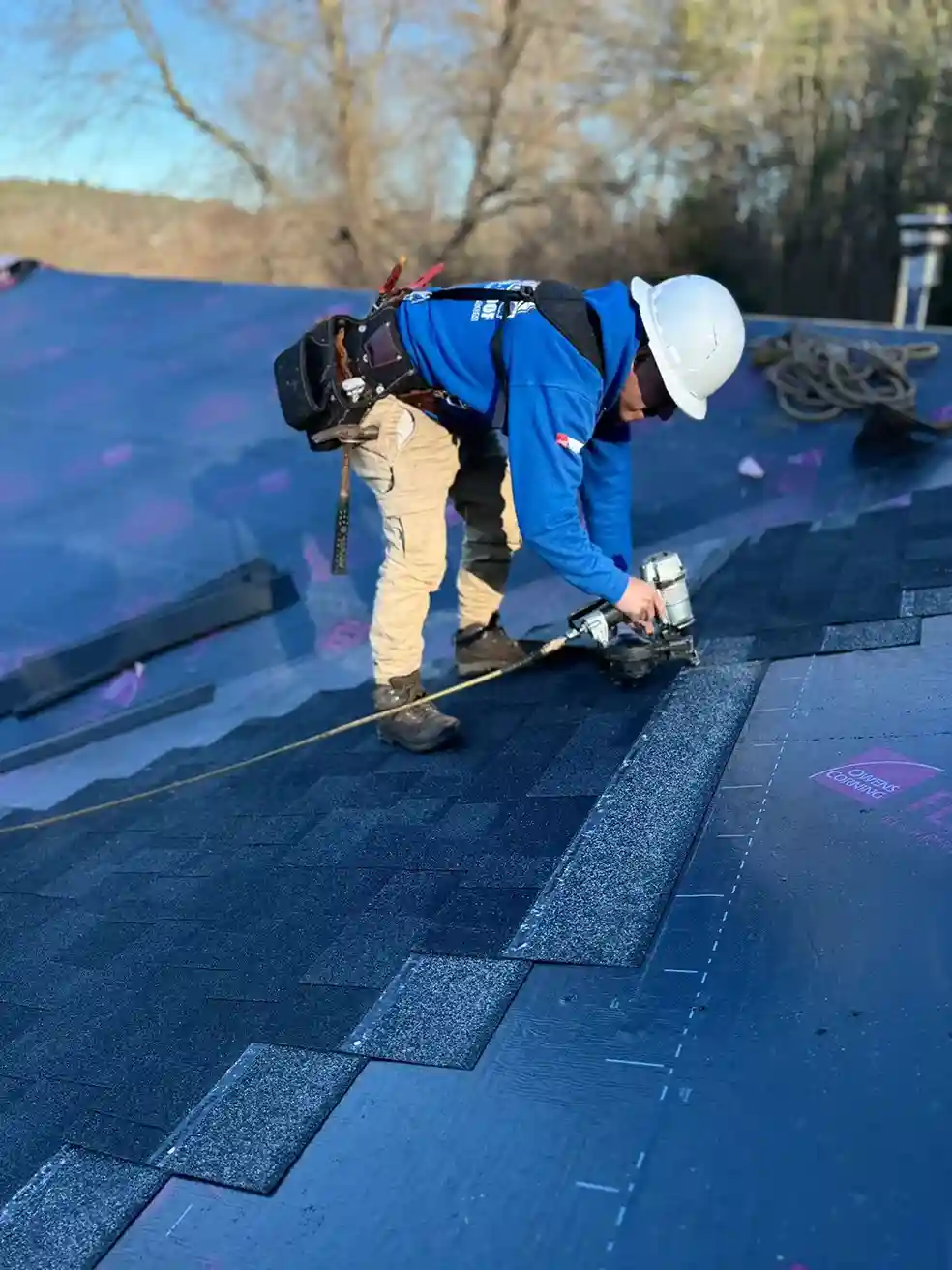 Manny's Roofing LLC